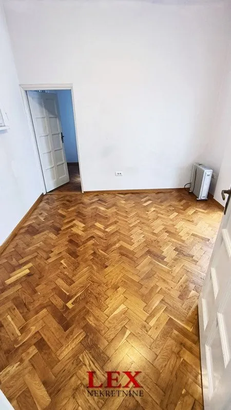 Izdavanje, dvosoban stan, 30m2, Vračar Hram, Vračar, Beograd