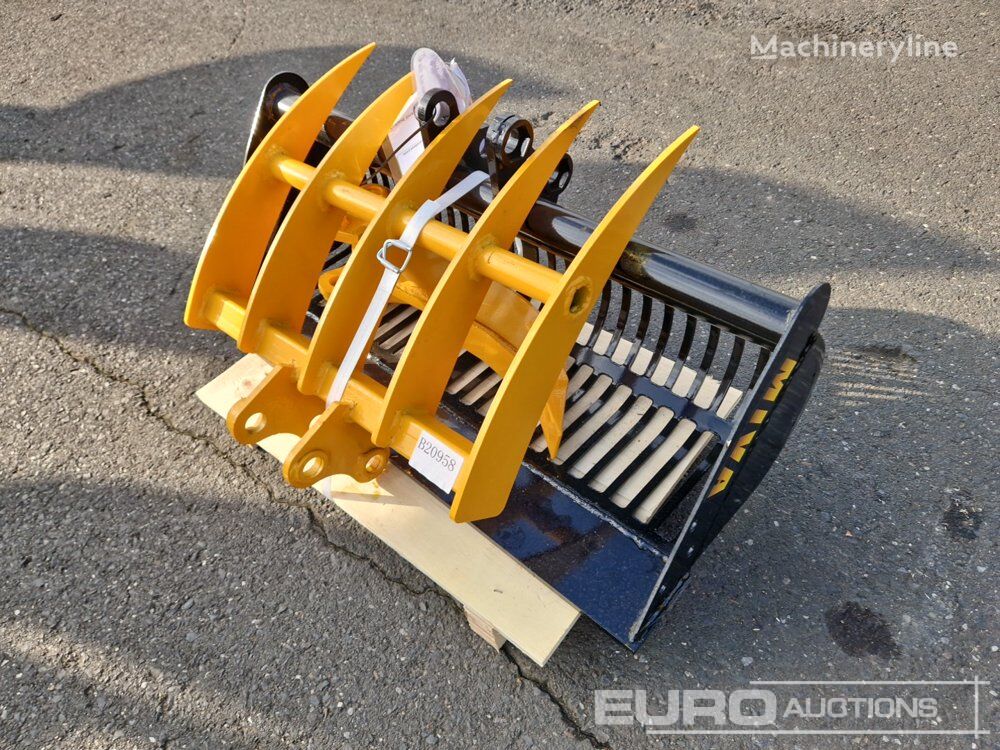 Prodaje se Mini Excavator Attachment Set (3 of) sejalnu kašiku na aukciji