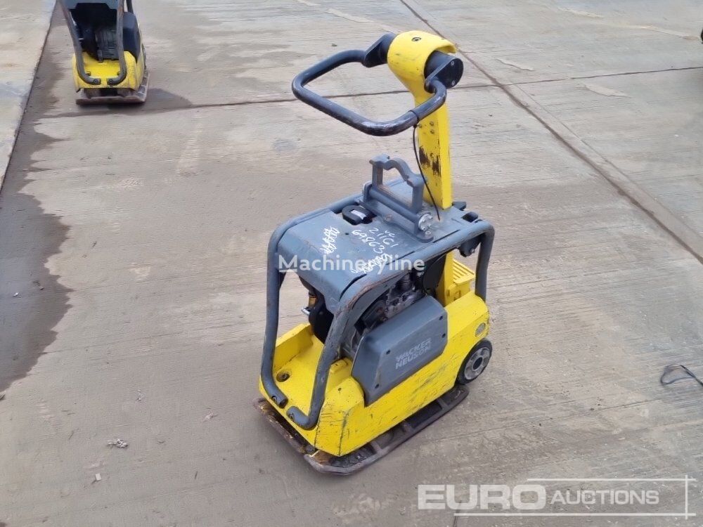 Prodaje se Wacker Neuson 1B20-7 vibro ploču na aukciji