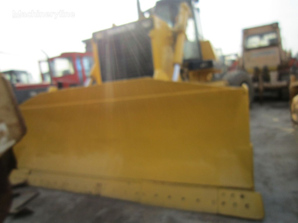 Komatsu D85A21 buldožer