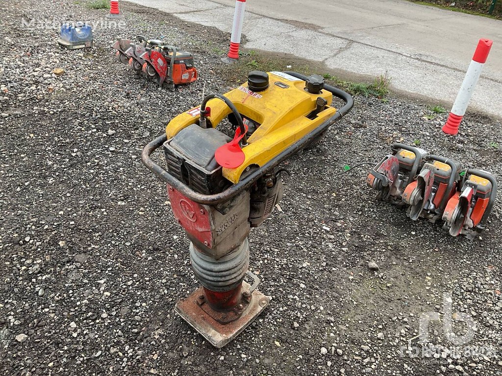 Prodaje se Wacker Neuson BS60-2 nabijač na aukciji