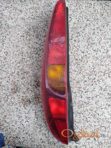 Fiat Punto 3 levi stop 5v