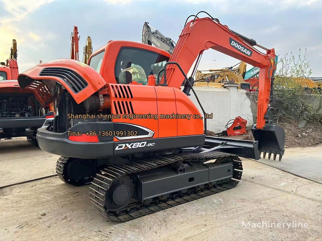 Doosan DX80LC-9S bager guseničar