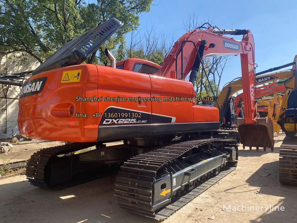 Doosan DX225 DX225LC bager guseničar