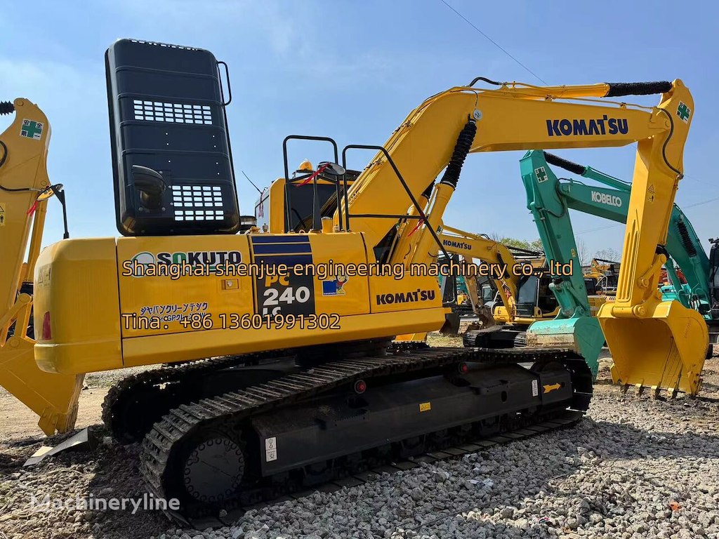 Komatsu PC240-8 bager guseničar