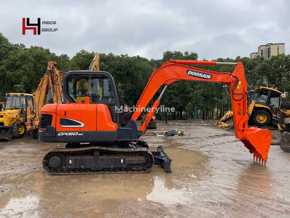 Doosan DX60 DH60 60 bager guseničar