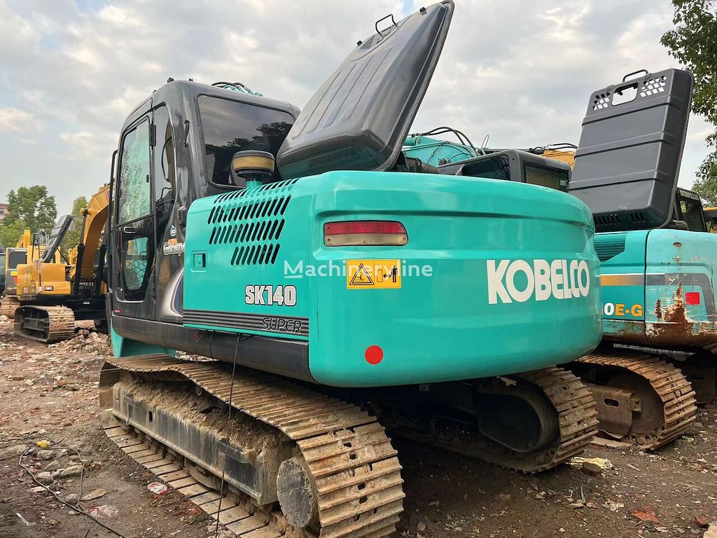 Kobelco SK140 bager guseničar