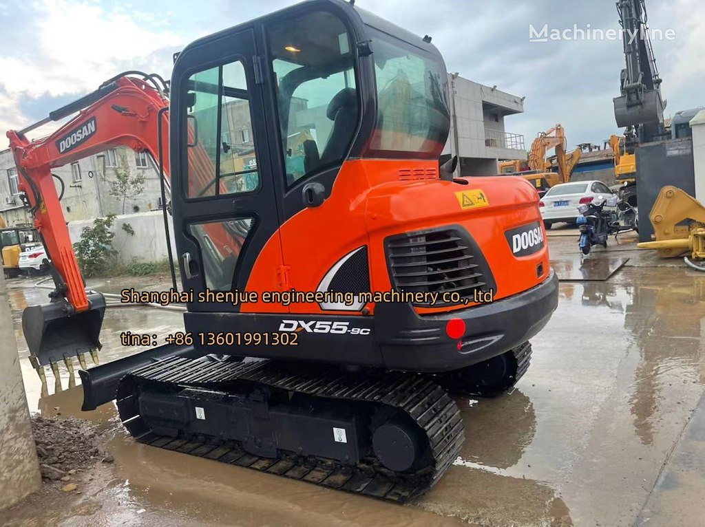 Doosan DX55LC-9S bager guseničar