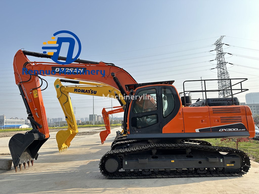 Doosan DX300 bager guseničar