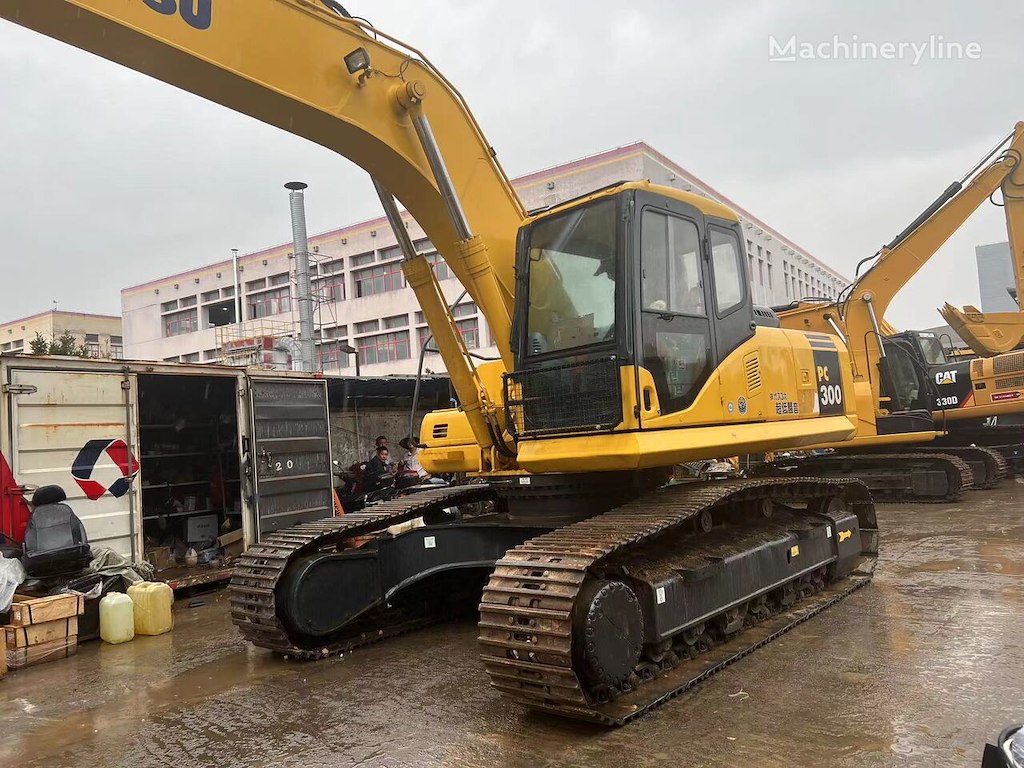 Komatsu pc300-7 bager guseničar