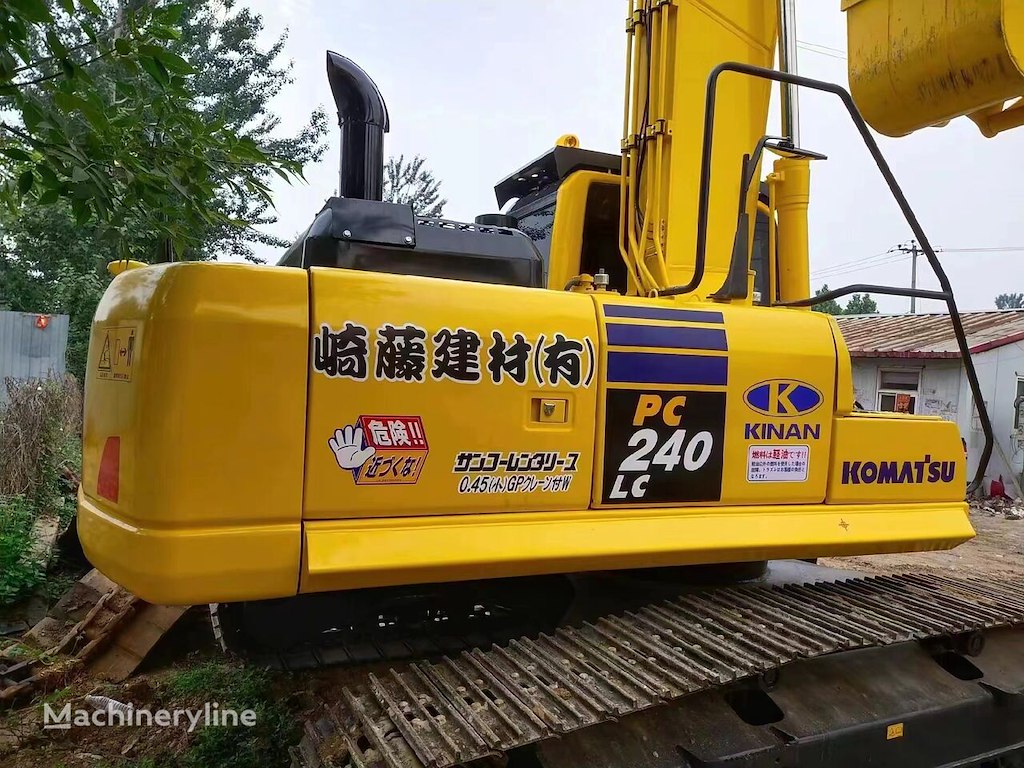 Komatsu PC240 bager guseničar