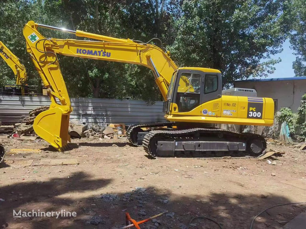 Komatsu PC300-7 bager guseničar