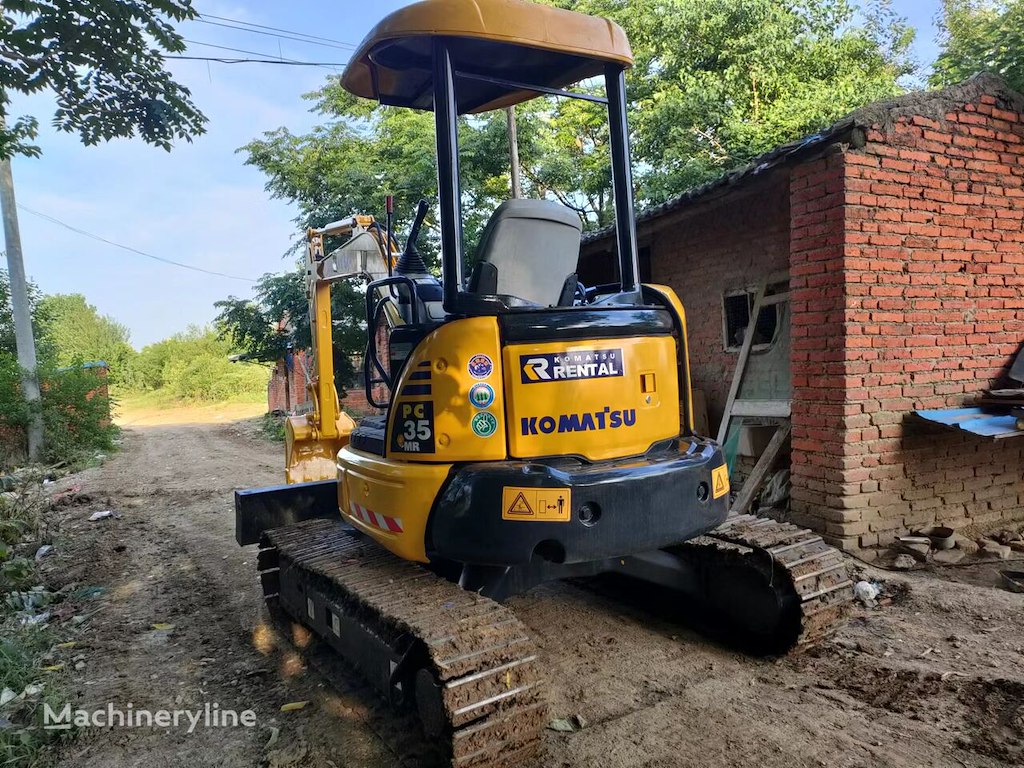 Komatsu PC35 mini bager