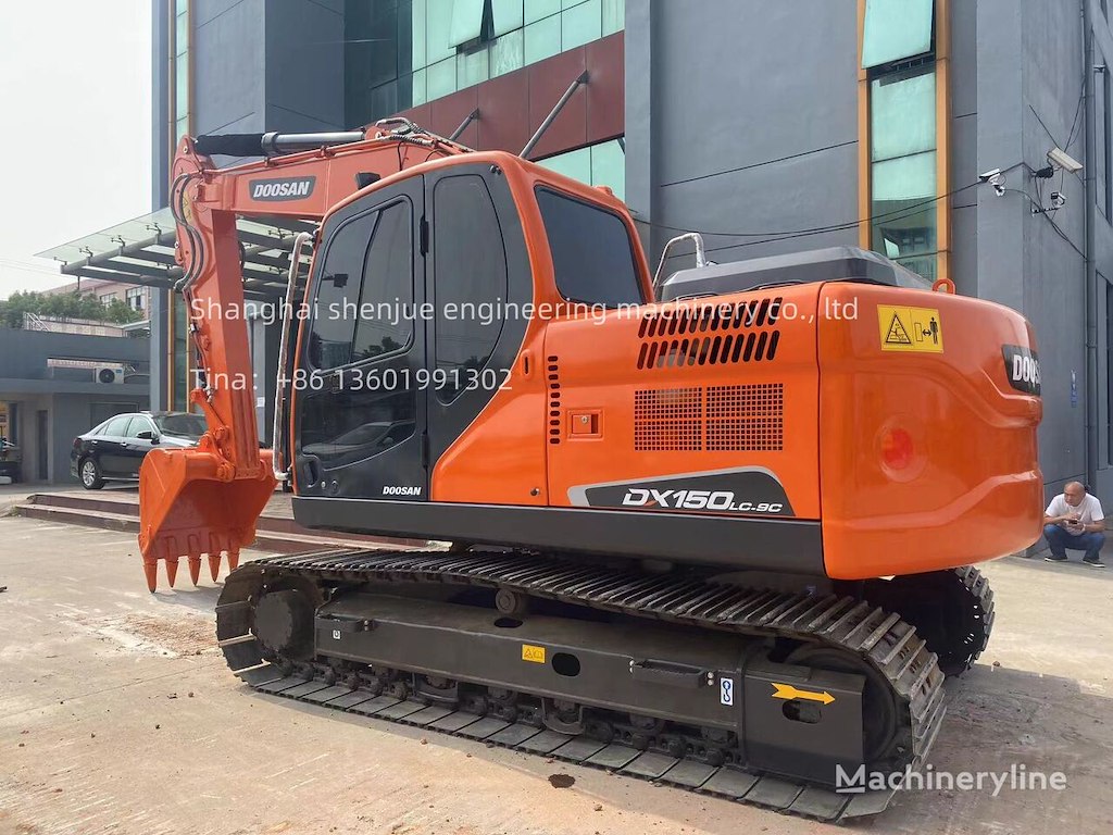 Doosan DX140LC bager guseničar