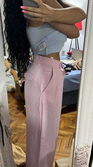 Zara pantalone odg za M