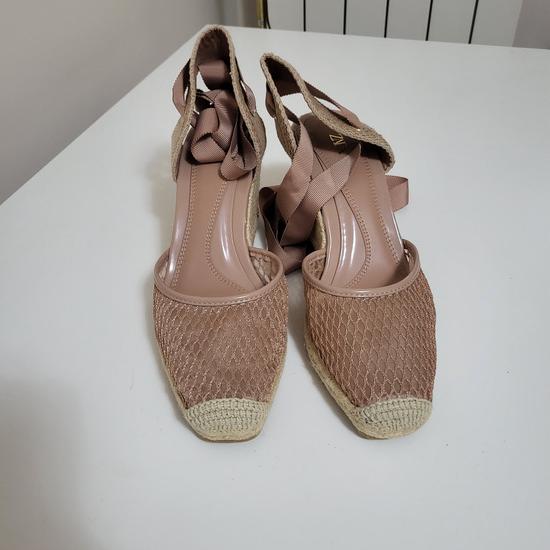 Zara espadrile novo