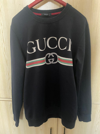 Gucci duks