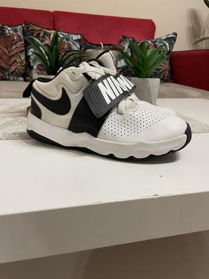 Nike kozne 33