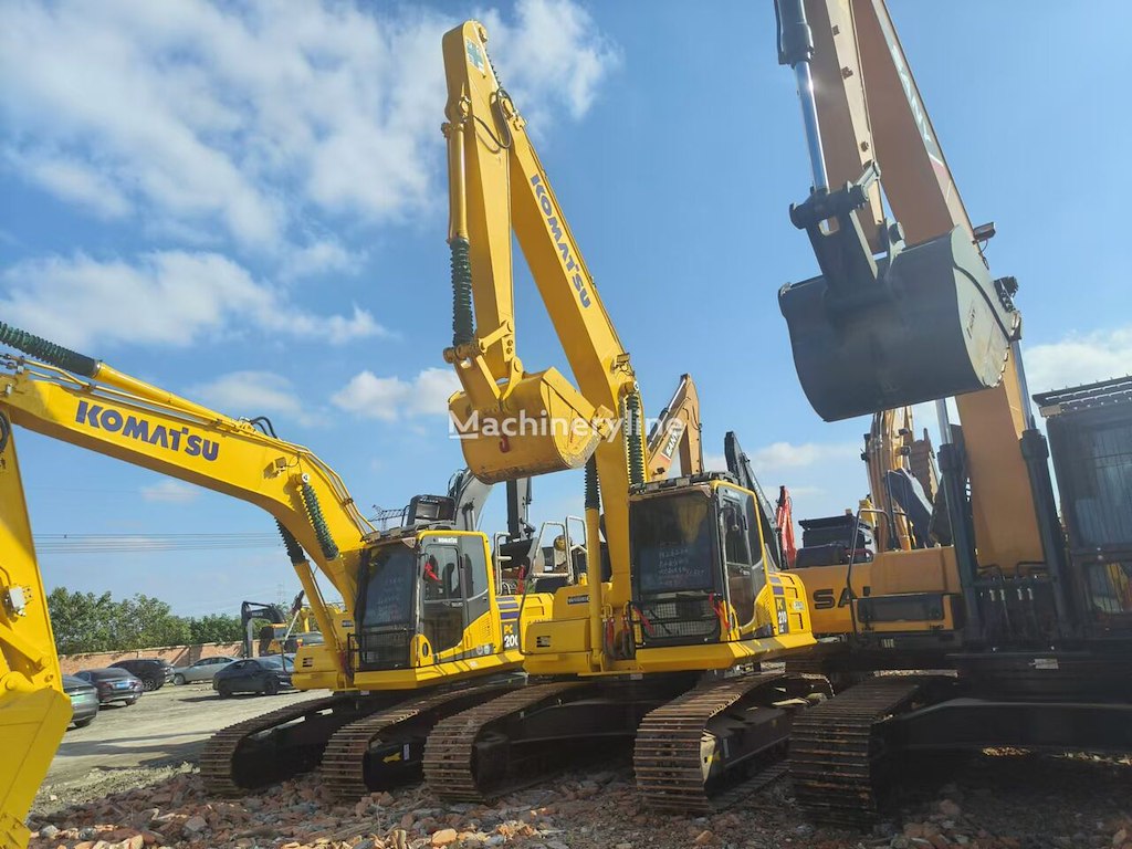 Komatsu PC210-8 bager guseničar