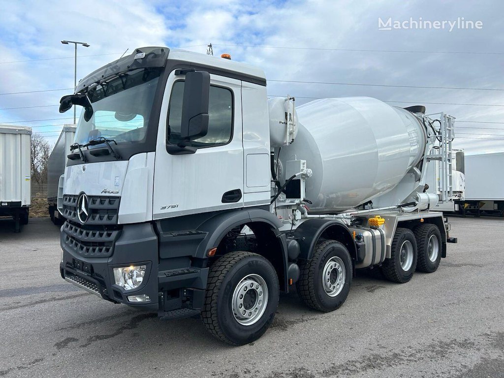 Putzmeister na šasiji Mercedes-Benz Arocs 3751, Retarder, 8x4 Betonmischer ,Euro 6 , 10 m³ Putzmeis kamion s mešalicom za beton