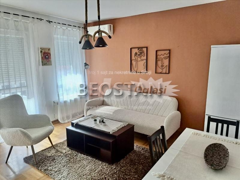 Širi centar - Lekino brdo #59850 750 €