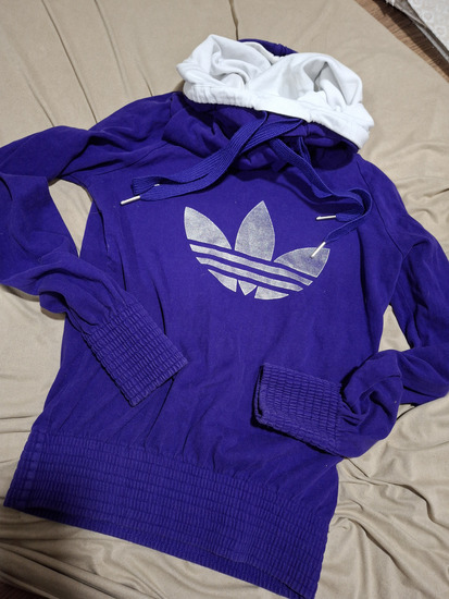 Adidas duks S nije nosen