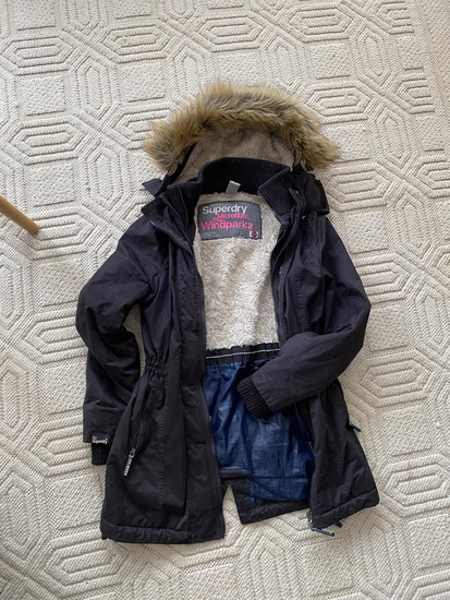 SUPERDRY jakna zimska parka S/M velicine