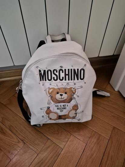 Ranac Moschino