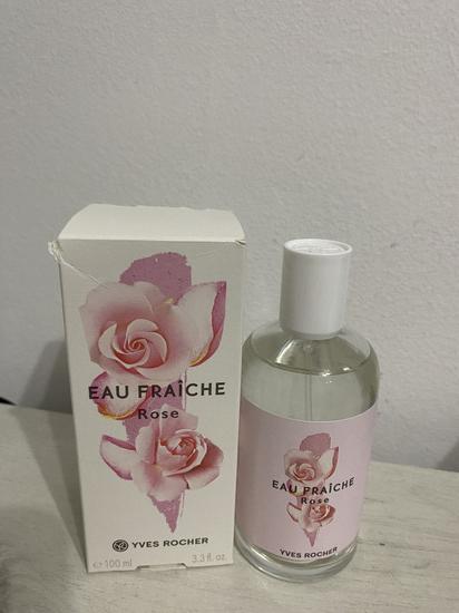 Parfem Yves Rocher- Eau Fraiche Rose