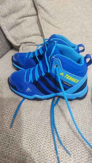 Adidas terrex 28