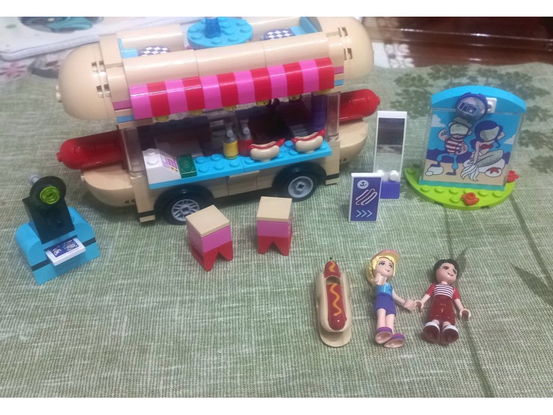 LEGO FRIENDS AMUSEMENT PARK HOT DOG VAN 41129