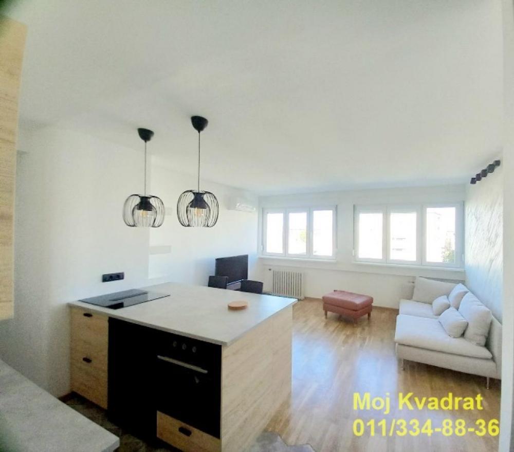 Jednoiposoban stan za izdavanje, 44m2, 950€