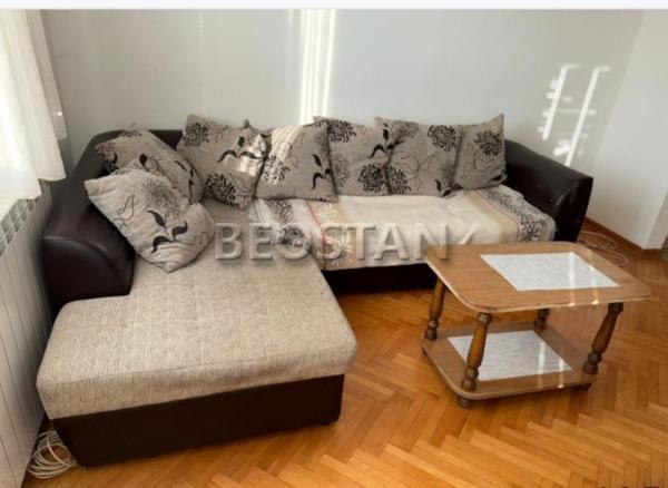 Tršćanska, Dvosoban stan za izdavanje, 46m2, 500€