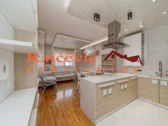 84m² 256.200€
Beograd, Palilula, Karaburma, Vojvode Micka Krstica