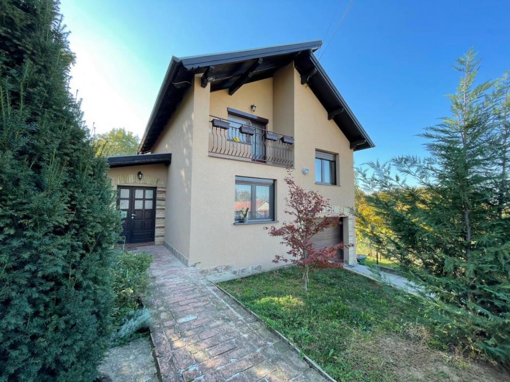 Kuća na prodaju, 134m2, 240.000€