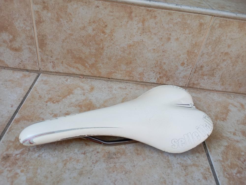 Selle Italia SLR 135g