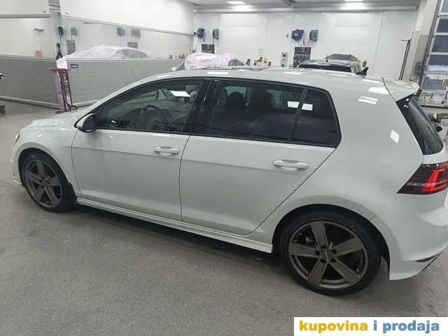 3.400 €
Volkswagen Golf TDI 150 blanc 2014
3.400 €
Volkswagen Golf TDI 150 blanc 2014