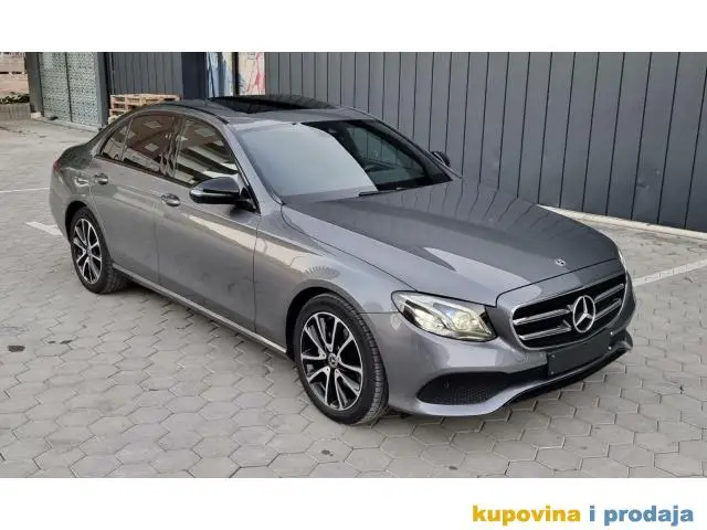 Mercedes Benz E220 4x4 89000km