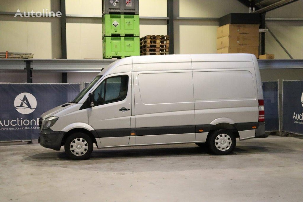 Prodaje se Mercedes-Benz Sprinter minibus furgon na aukciji