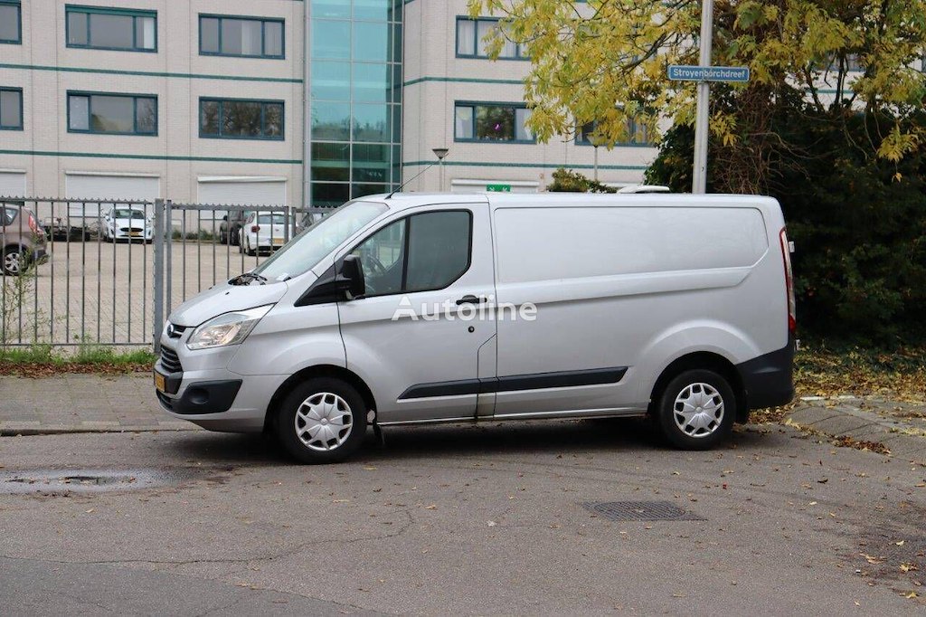 Prodaje se Ford Transit Custom minibus furgon na aukciji