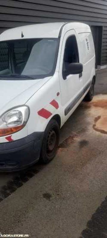 Prodaje se Renault KANGOO laki furgon na aukciji