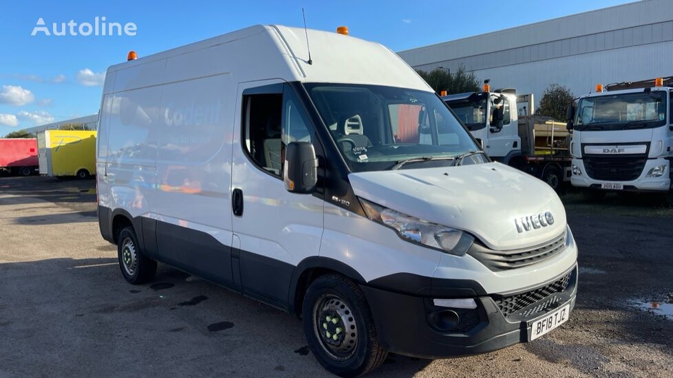 Prodaje se IVECO DAILY 35-120 minibus furgon na aukciji