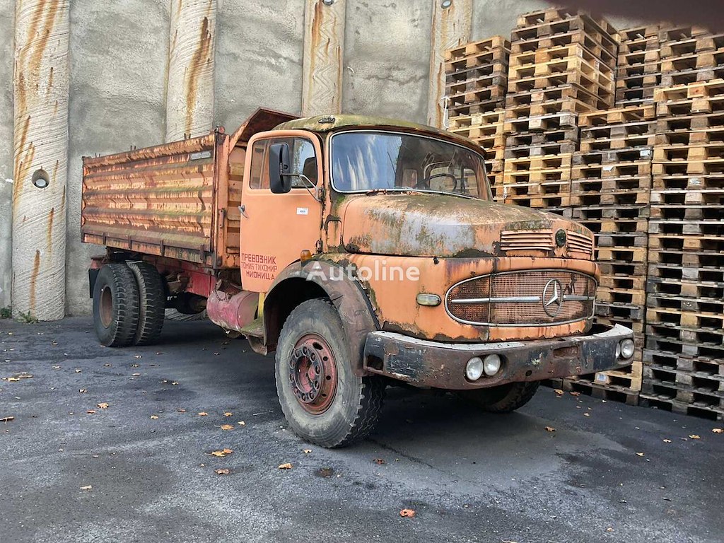 Prodaje se Mercedes-Benz 1620 minibus furgon na aukciji