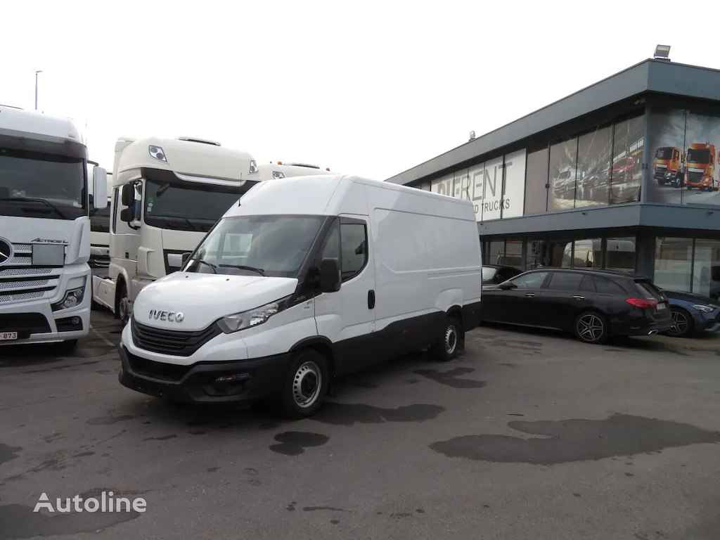 IVECO DAILY 35 S 16 minibus furgon