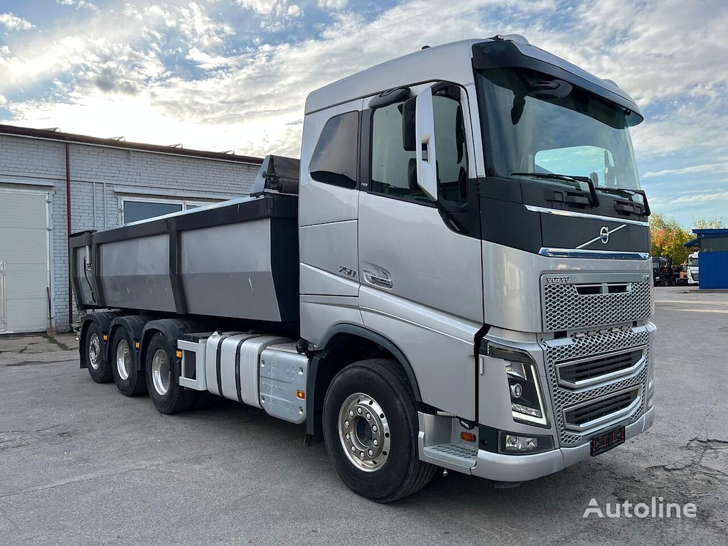 Volvo FH 750 8x4/2 kiper