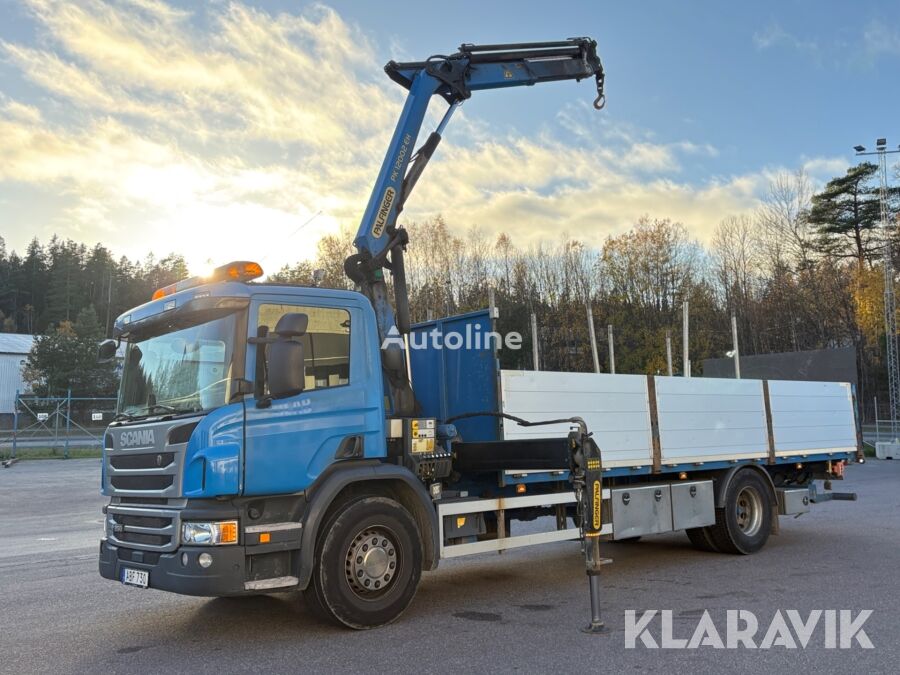 Prodaje se Scania P250 kamion s ravnom platformom na aukciji