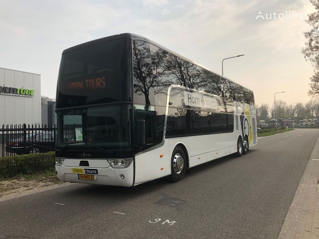 Van Hool TDX27 (mozhlyvyi lizynh) turistički autobus