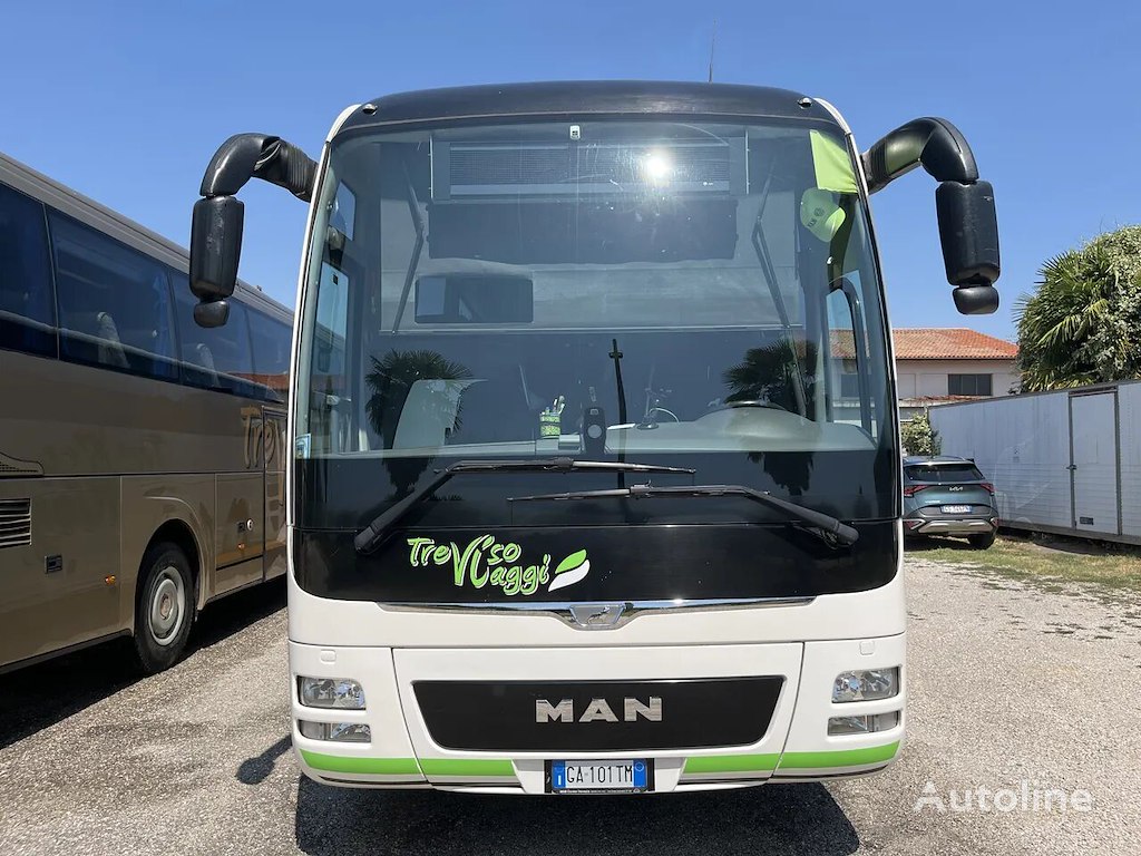 Prodaje se MAN Lion's Coach turistički autobus na aukciji