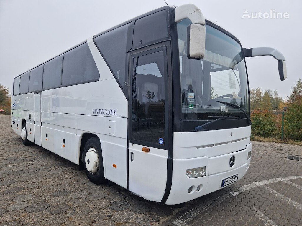 Mercedes-Benz O350 turistički autobus