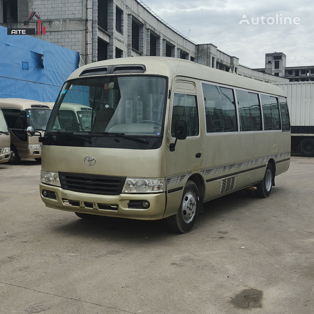 Toyota Coaster turistički autobus